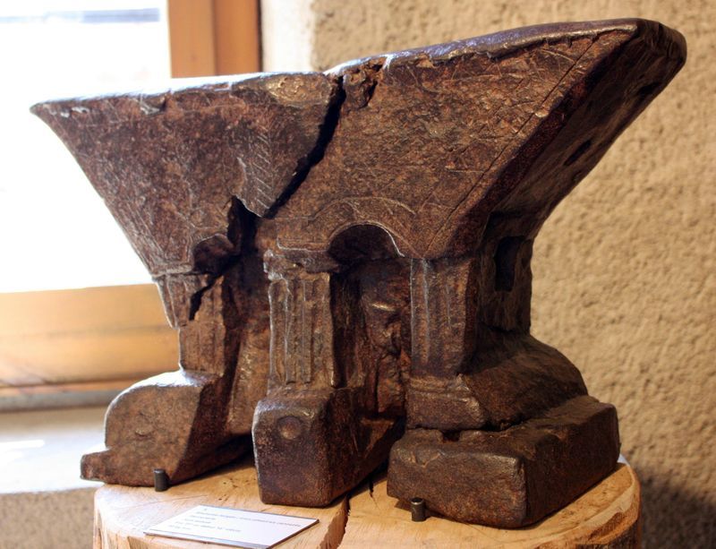 Bloodiron Stone - Objects - Kanka